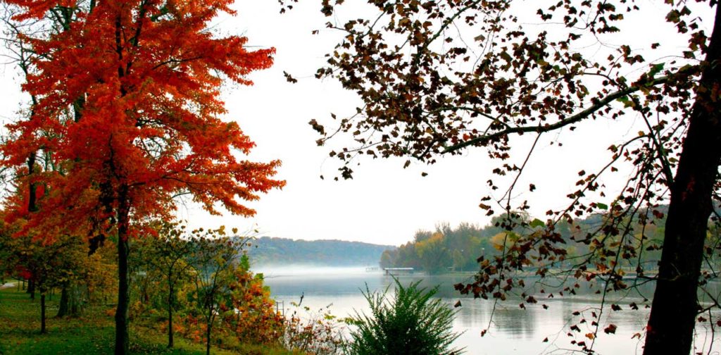 Great spots to experience Downtown Branson's beautiful fall foliage ...
