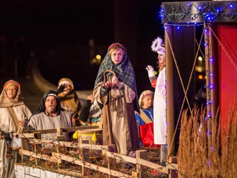 Branson's Annual Adoration Parade and Nativity Lighting - RideSparky